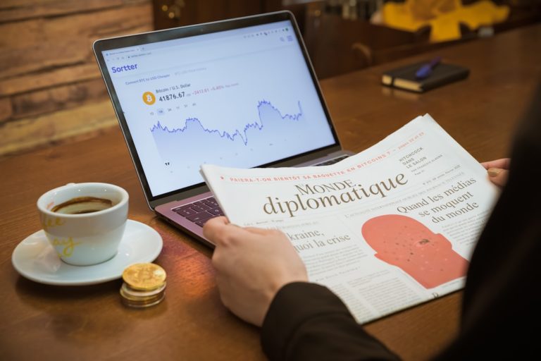 The Ultimate Beginner's Guide to Options Trading: Concepts, Risks, and ...